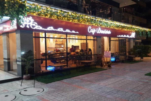 Cafe Wanderer in Gaur City, Noida | Venuelook