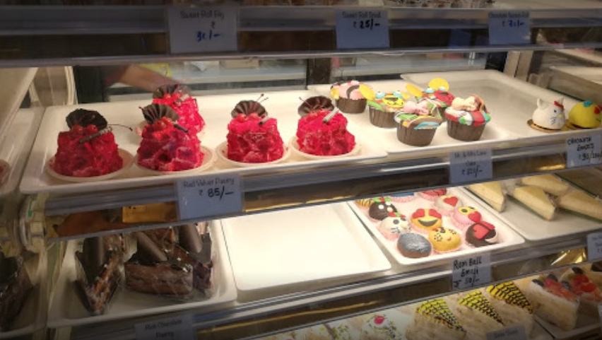 Fantasy Bakery N Cafe, Indore. Best Cakes in Indore. Cakes Price ...